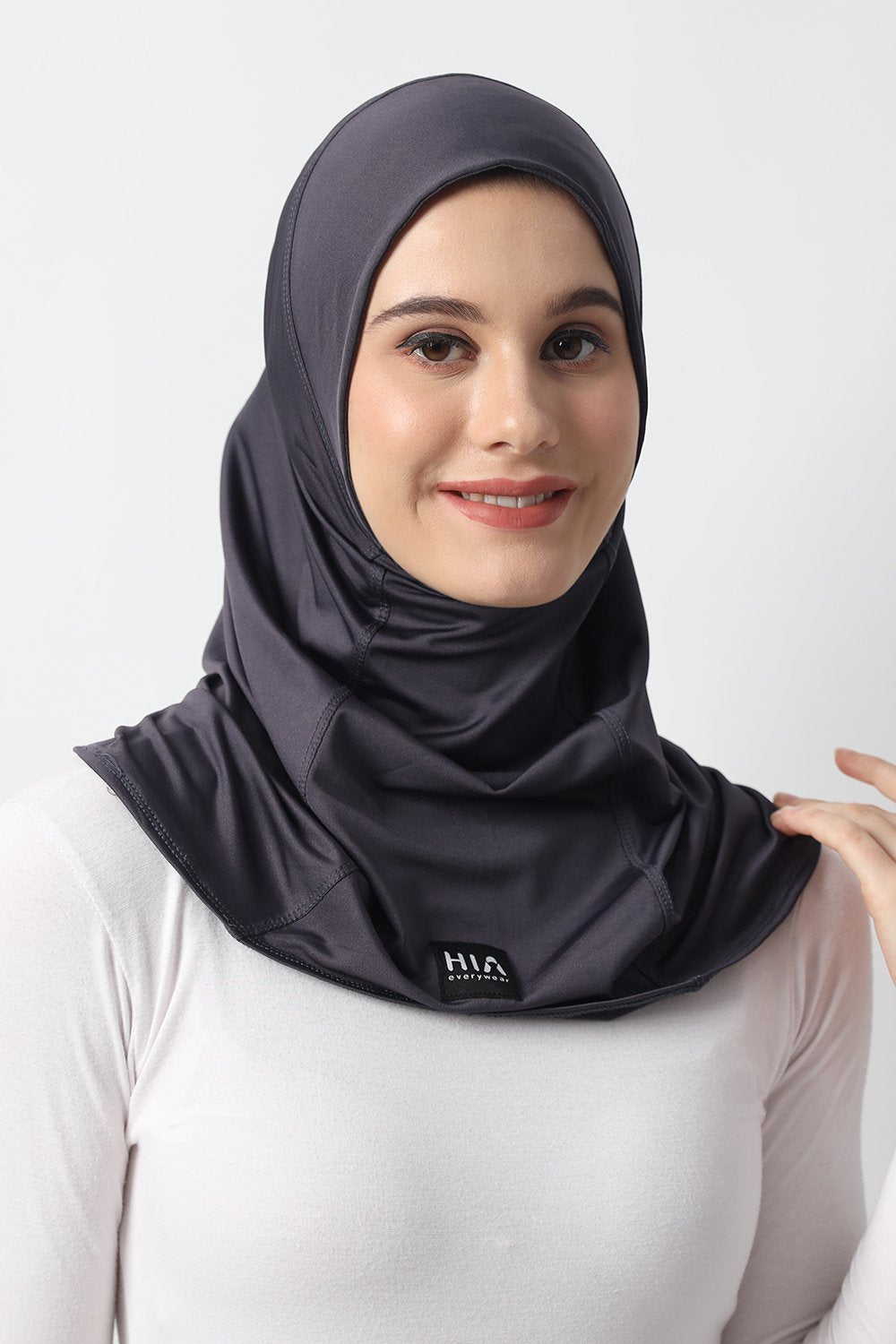 AREESA HIJAB - DARK GREY – hiaeverywear.com